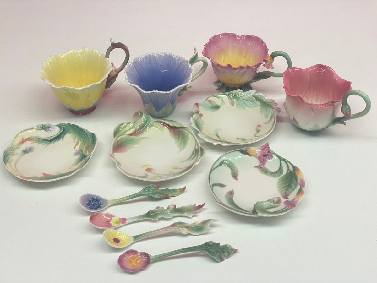 【傷や汚れあり】B310-K55-391 FRANZ 洋食器 カップ＆ソーサー 4客セット ティースプーン 皿約幅12/高さ1.5cm カップ約幅12/高さ6.5cm スプーン長さ約12cmの ...