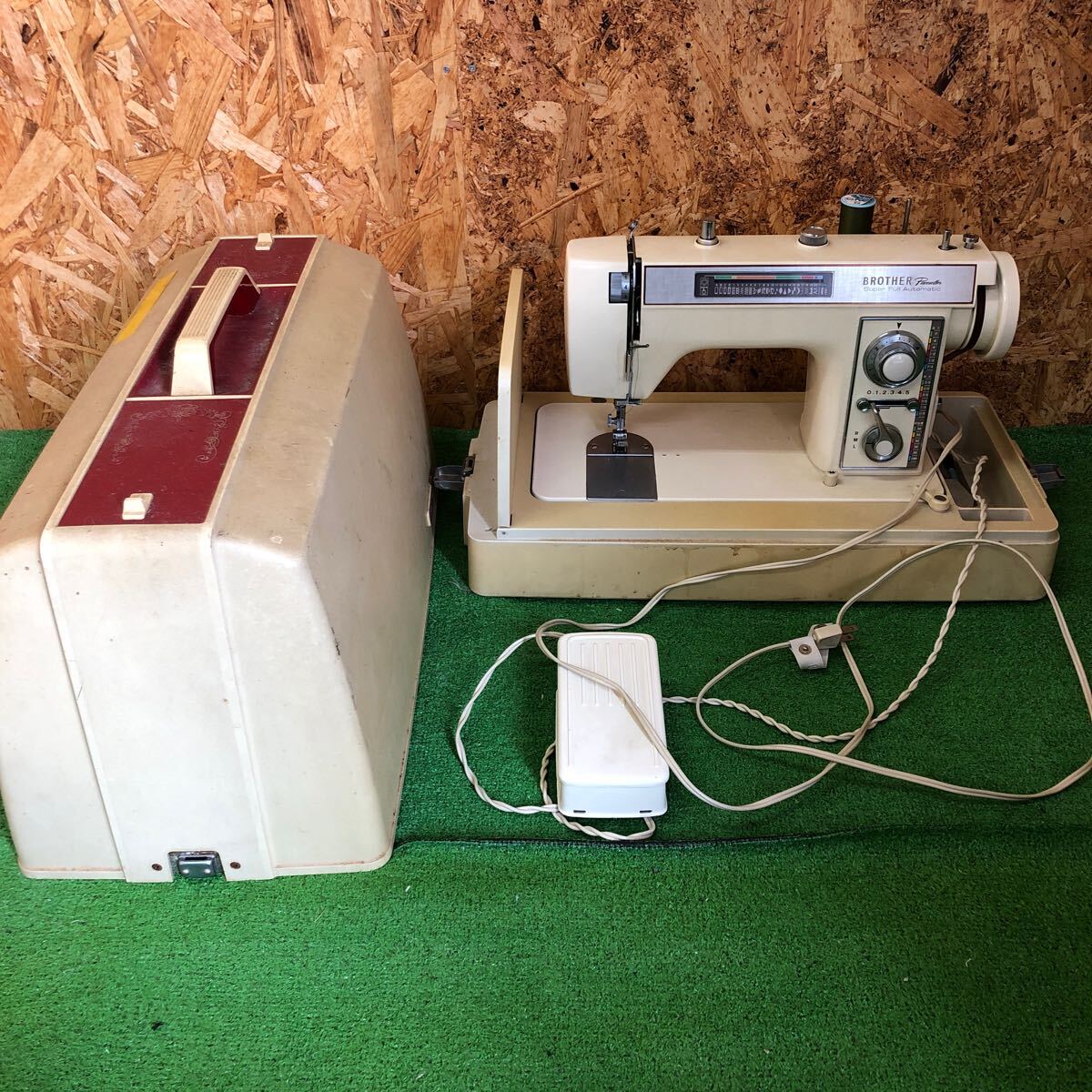 【やや傷や汚れあり】【に.ec】BROTHER ブラザー ZZ2-B710A Pacesetter アンティークミシン レトロミシン ケース ...