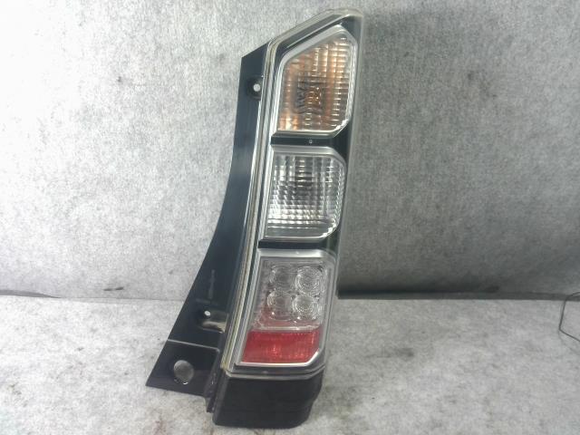 【やや傷や汚れあり】N－BOX DBA-JF1 右テールランプ G Lパッケージ NH624P イチコ D105 33501-TY0-J01の落札情報詳細 - Yahoo!オークション落札価格 ...