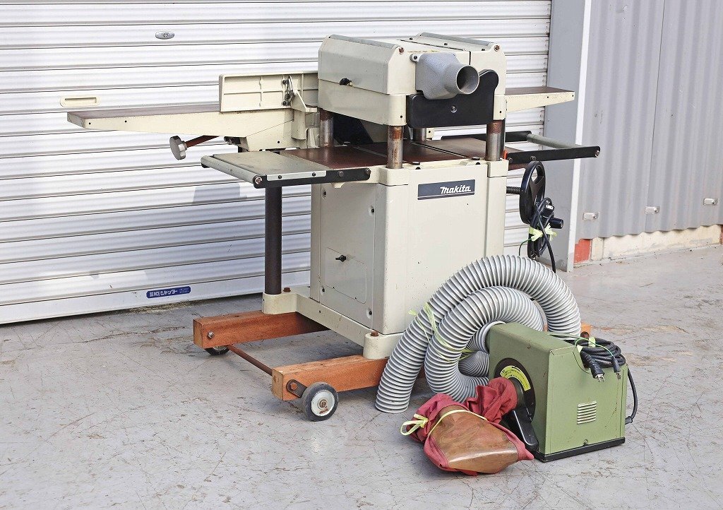 【傷や汚れあり】7713C24 makita マキタ 自動カンナ 2034 320mm 定盤固定 木工用集じん機 410付き 自動かんな 自動 ...