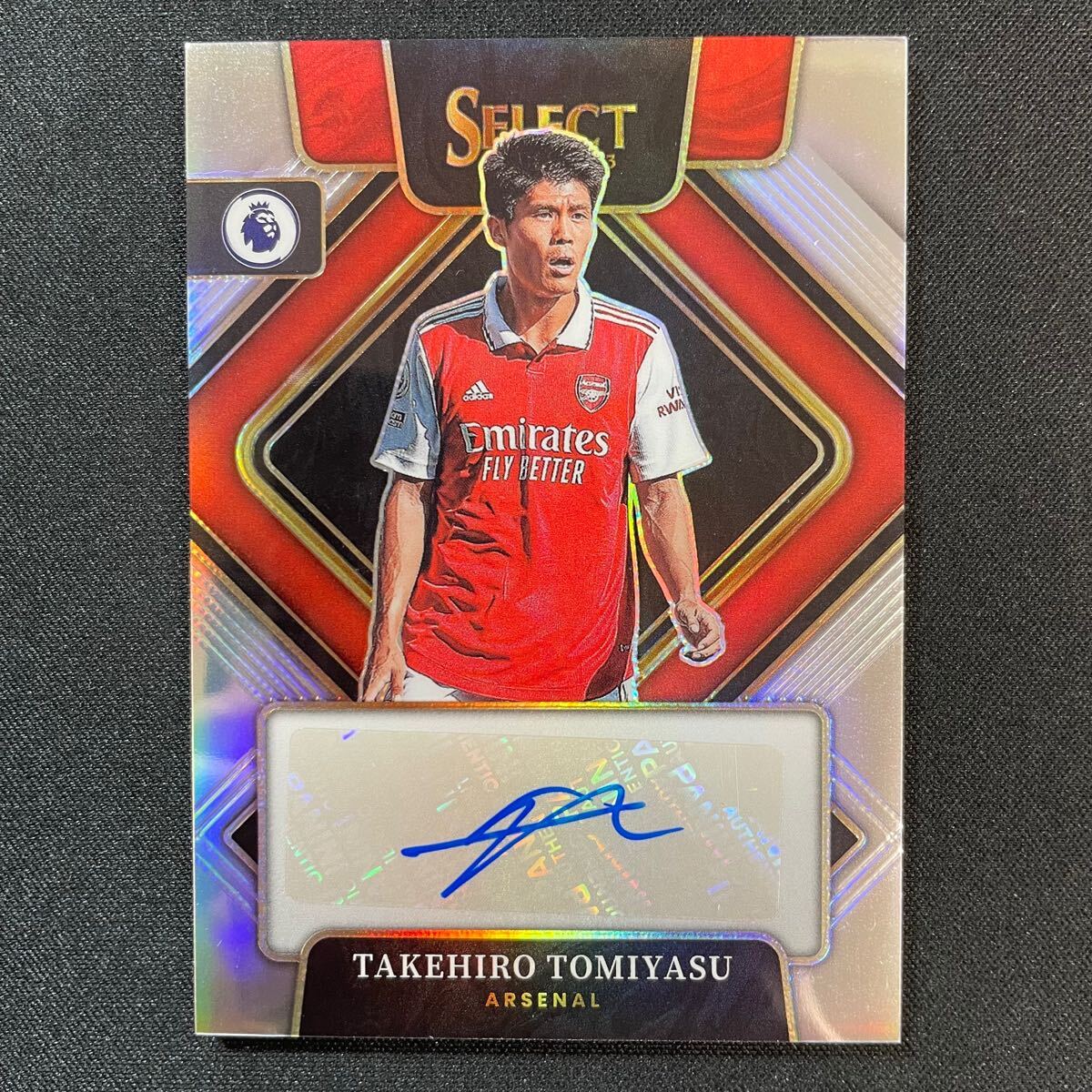 【目立った傷や汚れなし】2022-23 Panini Select EPL Takehiro Tomiyasu Auto Arsenal 直筆 ...