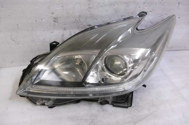 【やや傷や汚れあり】 B-1895 破損無し H24年 ZVW30 後期 プリウス HID 左 ヘッドライト KOITO 47-52 刻印 モ 81185-47411 104の落札情報詳細 ...
