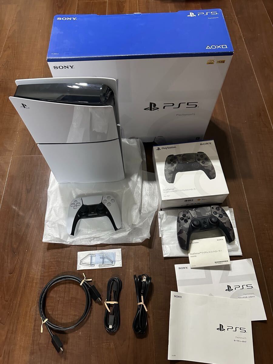 【目立った傷や汚れなし】【中古】SonyPlayStation5 PS5 CFI-2000A01 + ワイヤレスコントローラー（カモフラージュ ...