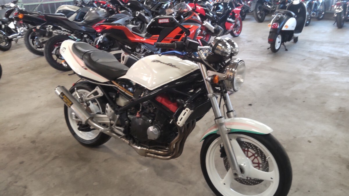 【やや傷や汚れあり】カスタム多数 ★バンディット250V GJ77A 後期★ ホーネット250 ジェイド バリオス Ninja250 CBR250R YZF-R25 VTR250 バンディット ...