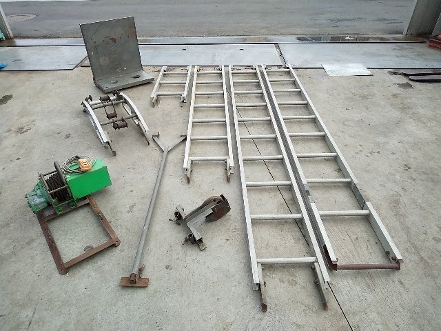 【中古】美品 トーヨーコーケン マイティパワー おそらくAL4-MD7-W2 ① アルミ製瓦揚機 荷揚げ機 連結梯子の落札情報詳細 - Yahoo!オークション落札価格検索 オークフリー