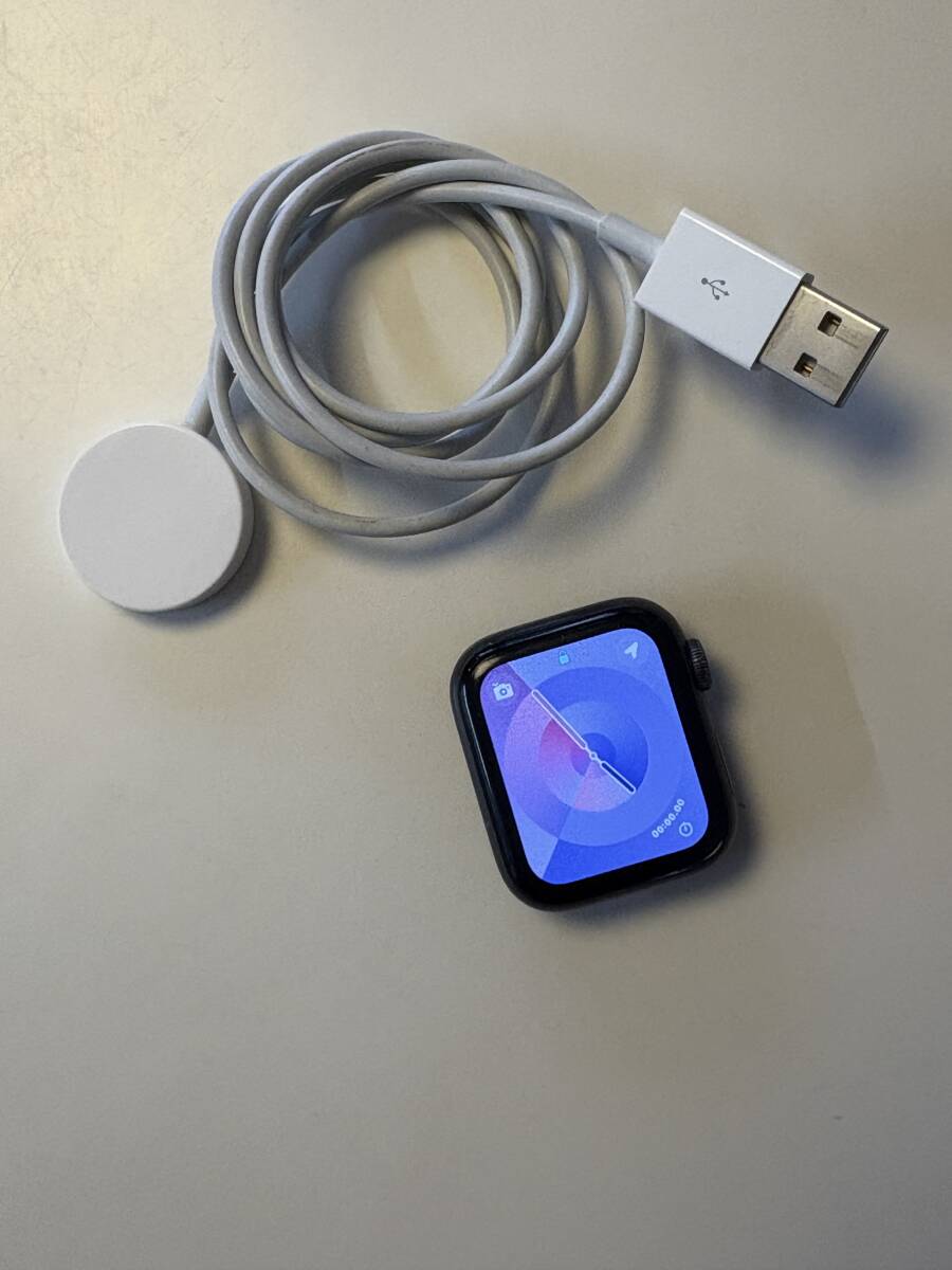 【やや傷や汚れあり】関西【美品】Apple Watch Series 6 GPSモデル 40mm MG133J/A この機会にぜひいかが ...