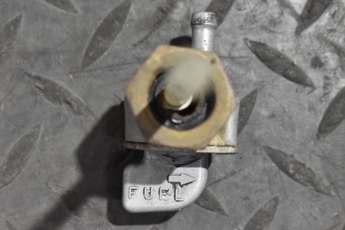 【傷や汚れあり】H372 当時物 純正 CB750K RC01 ガソリンコック 燃料コック 0011 検) CB750F CB900F ...