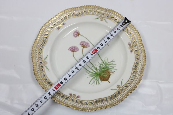 【目立った傷や汚れなし】tw-135/ROYAL COPENHAGEN/ロイヤルコペンハーゲン/プレート/大皿/フローラダニカ/四季のプレート ...