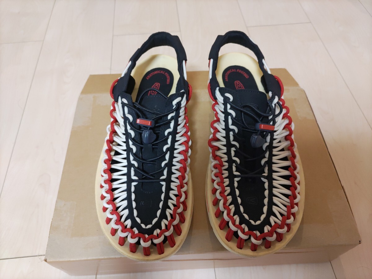 【やや傷や汚れあり】キーン KEEN Mens UNEEK Total Eclipse／Chili Pepper ユニーク サンダル メンズ ...