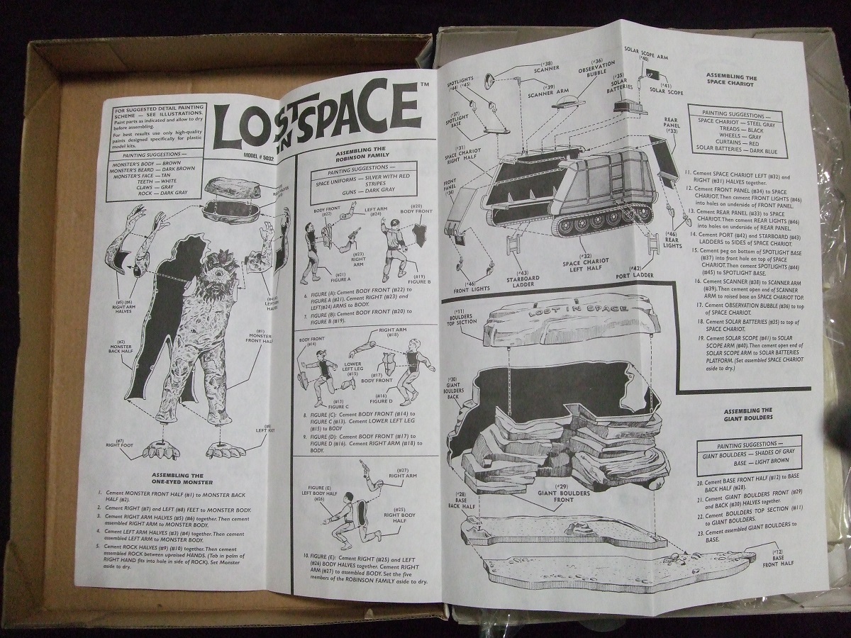 POLAR LIGHTS ポーラライツ製 LOST IN SPACE 宇宙家族ロビンソン 一つ目巨人＆探検車 未組み立て・プラモデル・長期保管 ...
