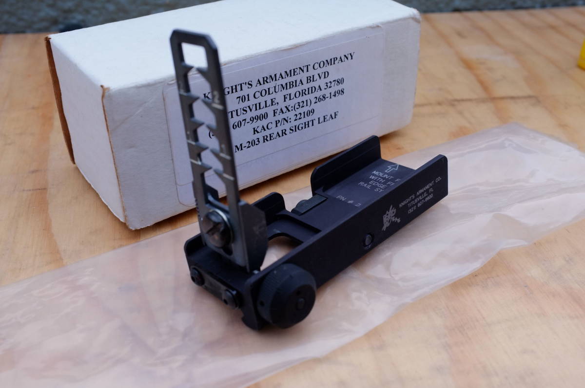 【傷や汚れあり】実物 KAC RIS/RASハンドガード用 M203グレネードランチャーサイト REAR SIGHT LEAF KNIGHT ...