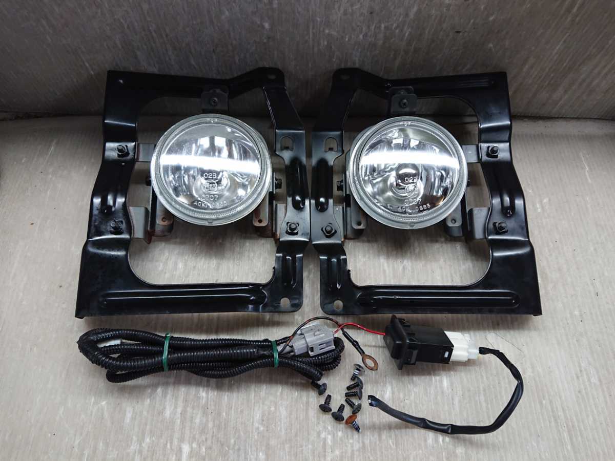 【傷や汚れあり】日産 クリッパーリオ U72W 純正 フォグランプ 0865 ミツビシ ミニキャブ タウンボックス トラック U71 U61の落札情報詳細 - ヤフオク落札価格検索 オークフリー