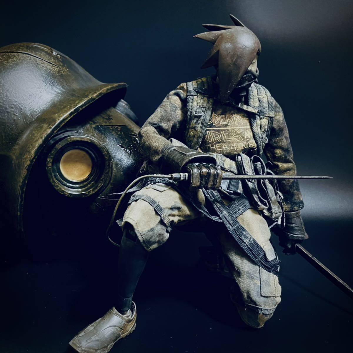 【やや傷や汚れあり】threeA Ashley Wood Tomorrow kings Popbot 3AA EXCLUSIVE ...