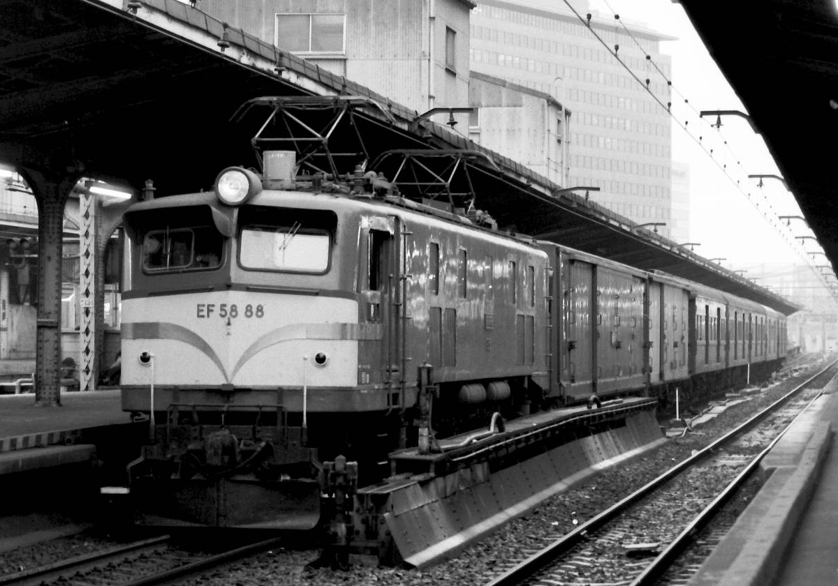 【新品】 【写真1枚】 EF58 60 + 20系寝台 急行「ちくま」 大阪 KGサイズ の落札情報詳細| ヤフオク落札価格情報 オークフリー