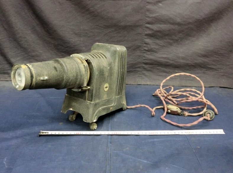 【傷や汚れあり】L6109 ELMO SLIDE PROJECTOR Model 51 映写機 未動作ジャンクの落札情報詳細 - ヤフオク落札 ...