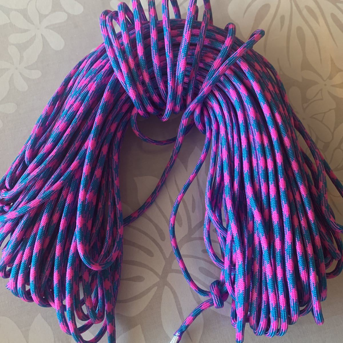 【未使用】編みやすい パラコード 手芸 4mm 8芯 30M DIY ブルーピンク 新品 アウトドア ハンドメイドの落札情報詳細 - ヤフオク落札価格検索 オークフリー