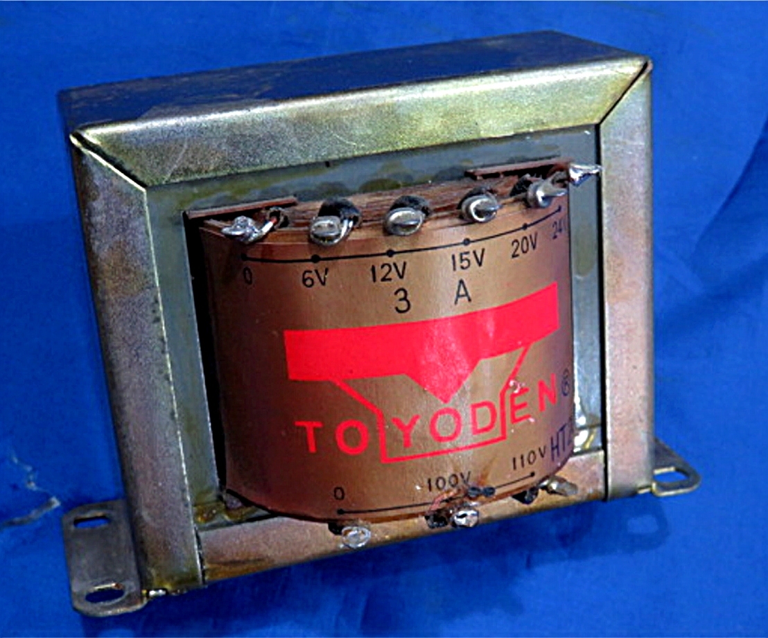 【未使用に近い】72VA電源トランスTOYODENトヨデンHT243豊澄電源機器 6V-12V-15V-20V-24V 降圧トランス AC100V-110V-115V-120V-124V 昇圧 ...