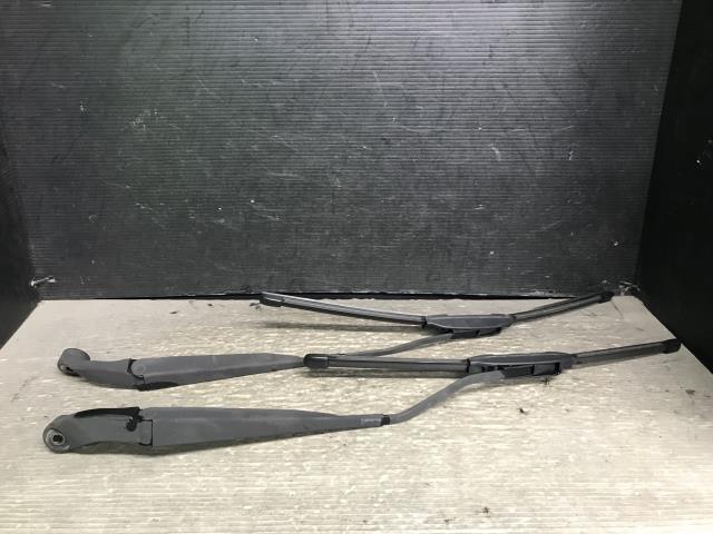 【やや傷や汚れあり】N－BOX 6BA-JF3 フロントワイパーブレード EX B610M 76620-TTA-003 76630-TTA ...