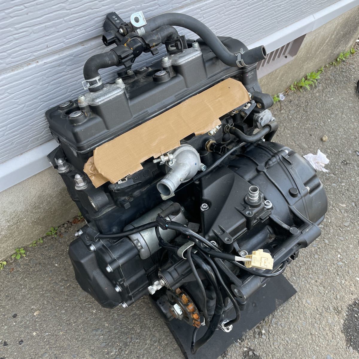 【全体的に状態が悪い】yzf R6 13s 純正 エンジンassy 作動未チェック ジャンク 部品取り Jyarj15 J51 現状