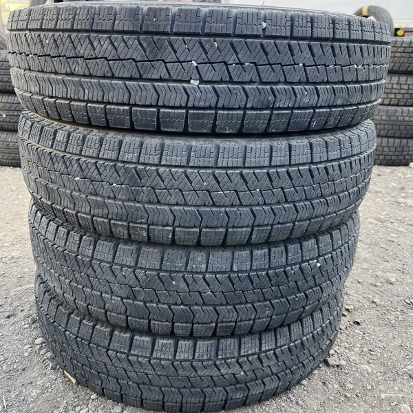 【傷や汚れあり】★送料無料★ 155/80R13 2018年製 8～9分山 ブリヂストン BLIZZAK VRX2 4本/中古スタッドレス ...