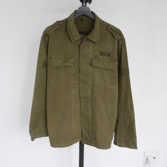 【やや傷や汚れあり】J491 80sビンテージ ミリタリーシャツ 1980年代製 Lサイズぐらい カーキ コットン 古着 古着卸 激安 希少 ...