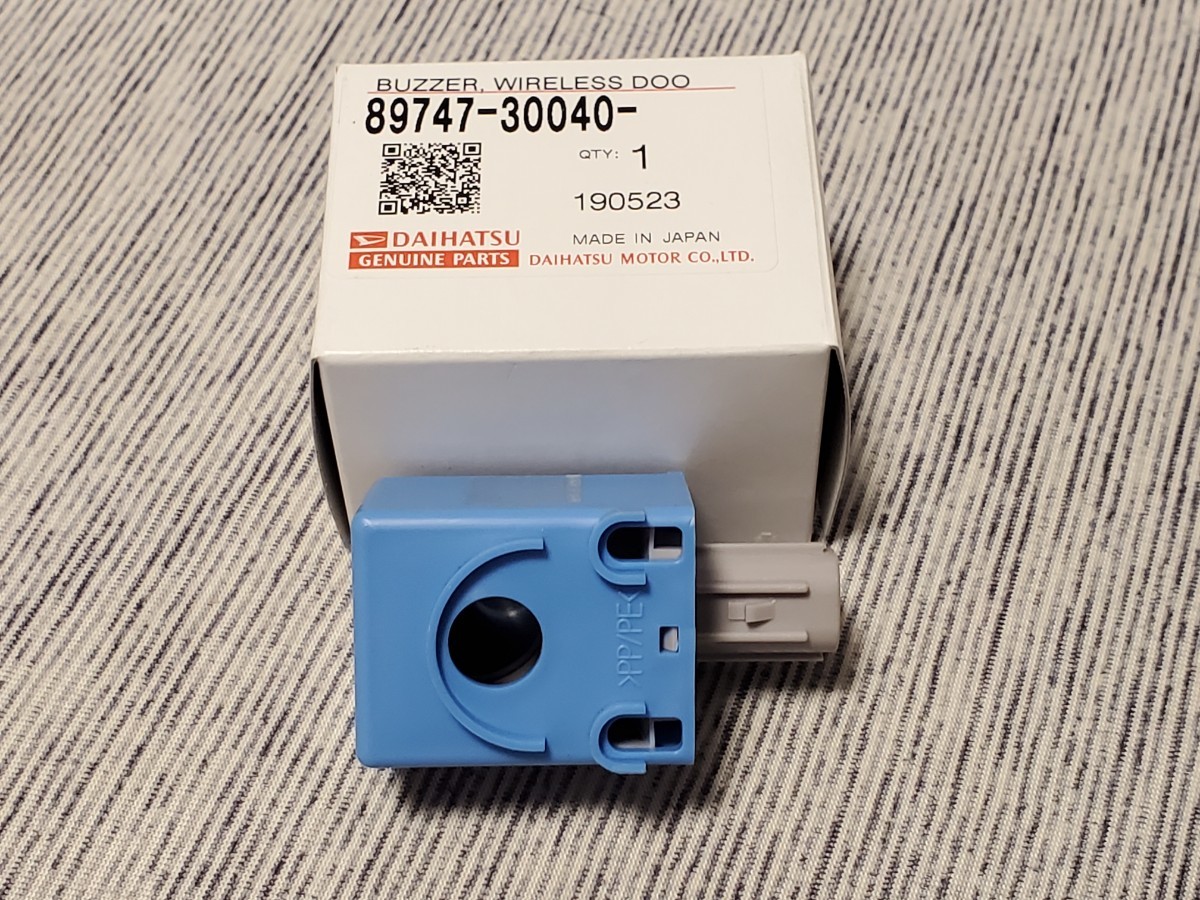 【やや傷や汚れあり】トヨタ ダイハツ キーレスブザー アンサーバックブザー 89747-30040 タント ムーヴ ポルテ プリウス ランド ...