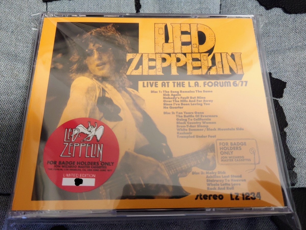 【未使用に近い】メーカー完売品 FOR BADGE HOLDERS ONLY: JON WIZARDO MASTER CASSETTES ...