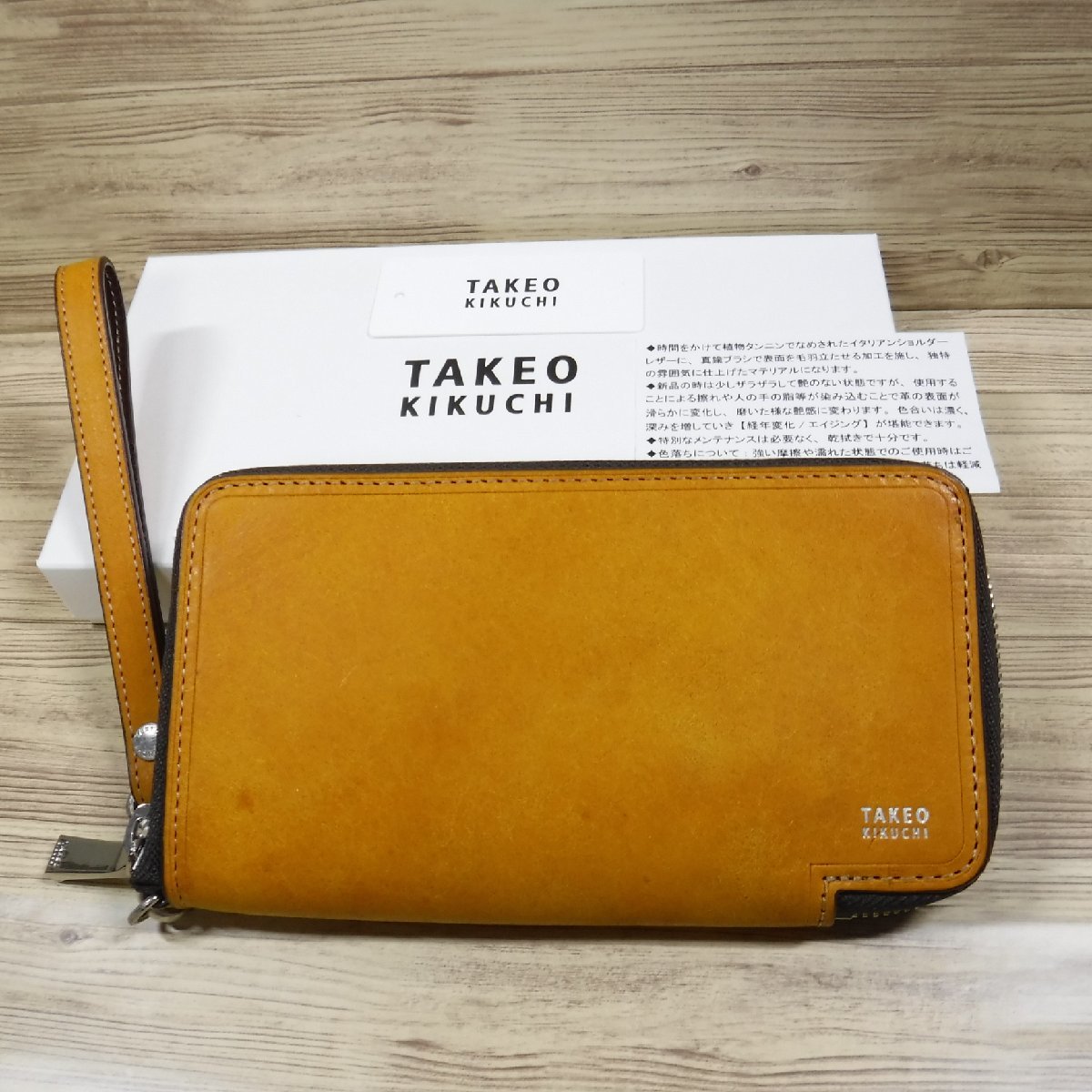 【未使用】QQ198 タケオキクチ 定価17600円 黒 スマホ収納 ラウンドファスナー長財布 イタリア牛革 ウォレット 新品 ブラック ...