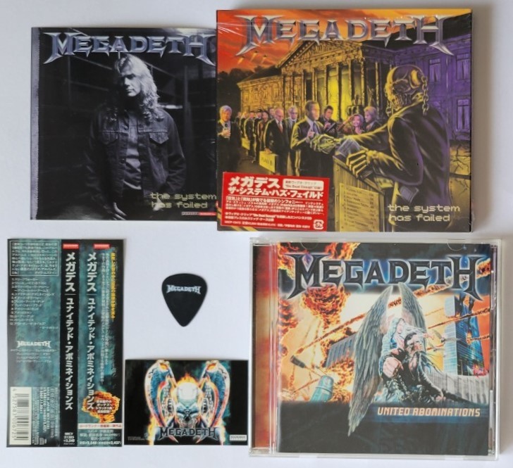 【傷や汚れあり】MEGADETH CD 2枚 初回 ステッカー ピック 特典 THE SYSTEM HAS FAILED UNITED ...