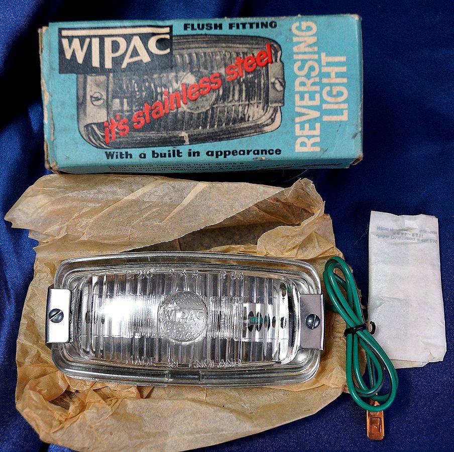 【未使用】BMC純正オプション品 英国Wipac ワイパック 薄型バックランプ リバースランプ ステンレス製 直付タイプ クラシックローバー ...