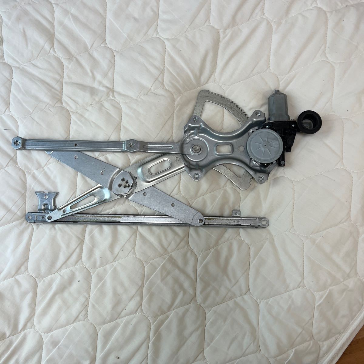 【中古】ミラココア L675S フロント パワーウインド レギュレーター モーター 左 左前 85720-B2021 262100-2221の落札情報詳細 - ヤフオク落札価格検索 オークフリー