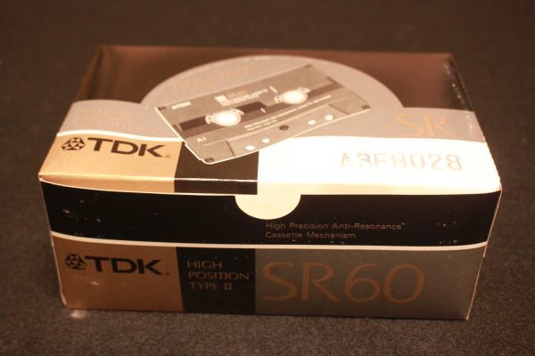 【未使用】【新品未使用】★未開封 カセットテープ『未使用 TDK 60分 SR60K 10個セット』★検:(ラジカセ/録音機器/カラオケ/当時 ...