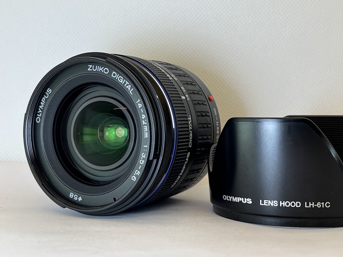 【目立った傷や汚れなし】★極上美品★オリンパス OLYMPUS ZUIKO DIGITAL ED 14-42mm F3.5-5.6 ...