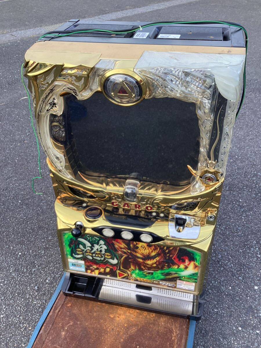 【傷や汚れあり】千葉県鴨川発 動作品 鍵あり スロットマシーン 牙狼 GARO SLOT牙狼G ELECO 100V 125W パチスロの落札 ...