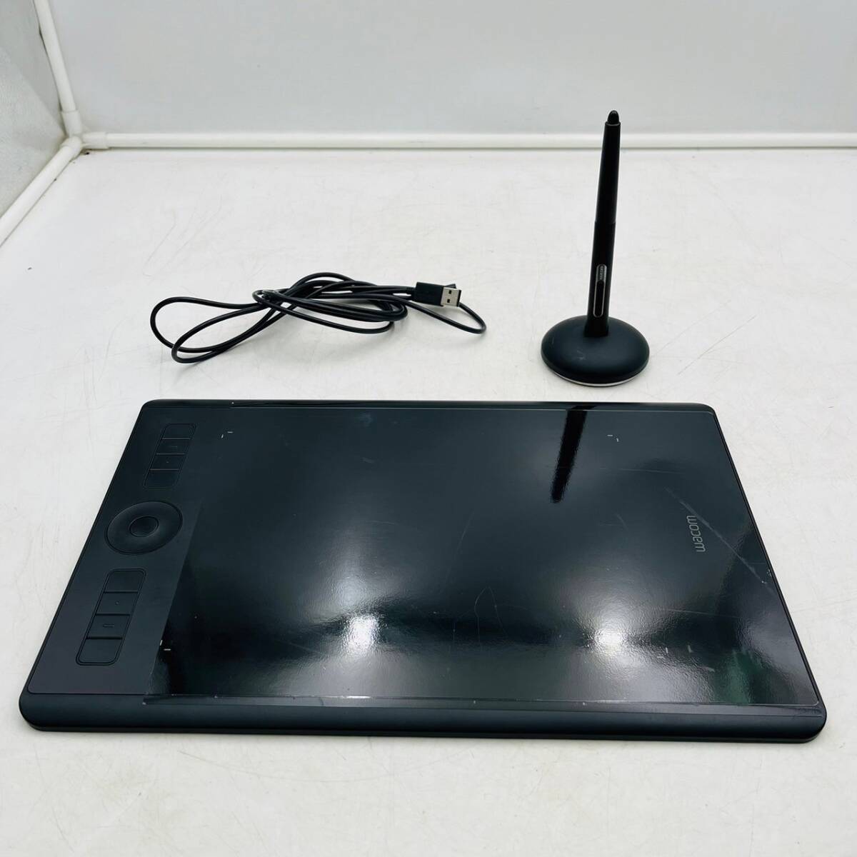 【やや傷や汚れあり】【送料無料です】ワコムWacom ペンタブ Intuos Pro PTH-660 ジャンクの落札情報詳細 - Yahoo!オークション落札価格検索 オークフリー