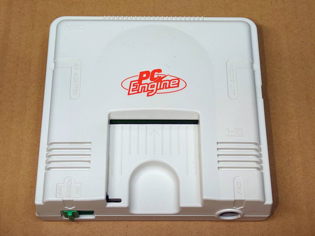 【やや傷や汚れあり】動作品 PCエンジン 本体(PI-TG001) + コントローラー(PI-PD001) / PCEngine/ NECの ...
