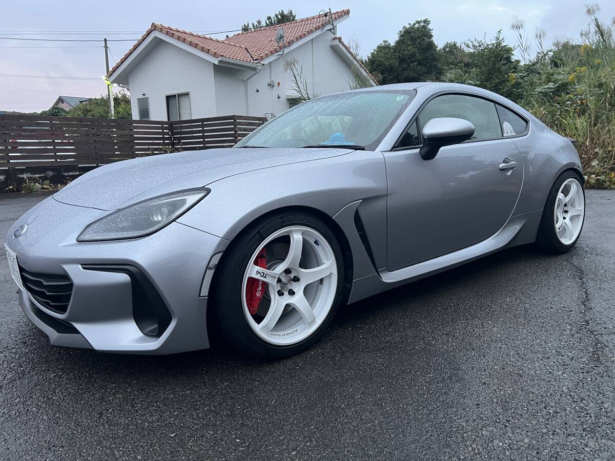 【傷や汚れあり】タイヤ付き!! エンケイ RS05RR 18インチ ホイール 18 pcd100 5穴 5H 8.5j +42 86 BRZ ZN6 ZC6 GR86 ZD8 ZN8 レガシィ ...