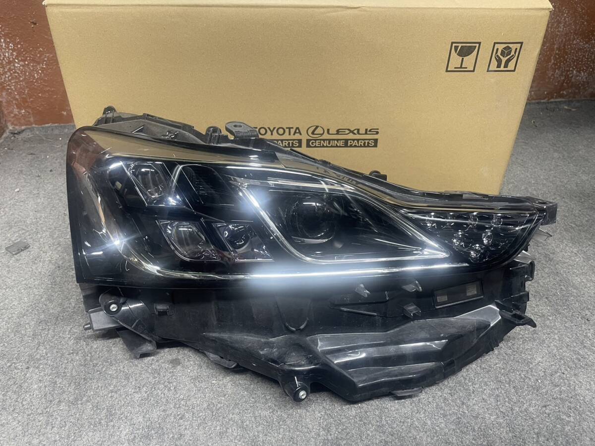 【目立った傷や汚れなし】レクサス LEXUS IS 中期 純正 三眼 右 LED ヘッドライト Koito 53-100 打刻 Iオ ...