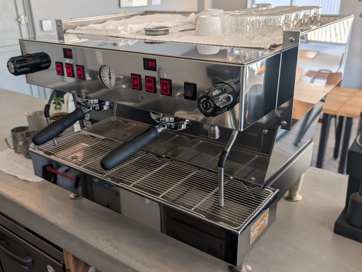 【目立った傷や汚れなし】La Marzocco Linea Classic S-2 ラ・マルゾッコ リネア クラシック S-2 2グループの ...