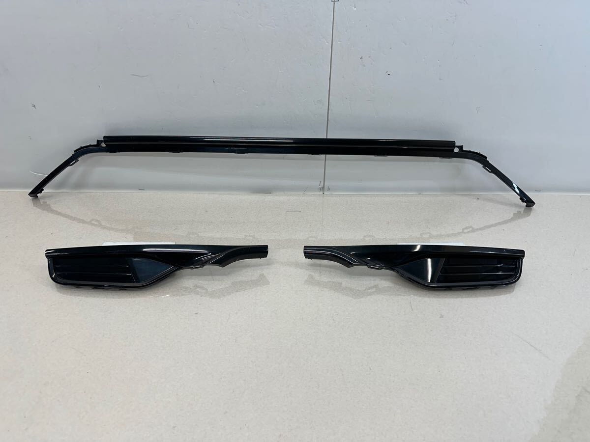 【やや傷や汚れあり】61218 フィット GK3 GP5 後期 純正 リアバンパー ガーニッシュ 黒 左右 センター 3点 71505-T5A ...