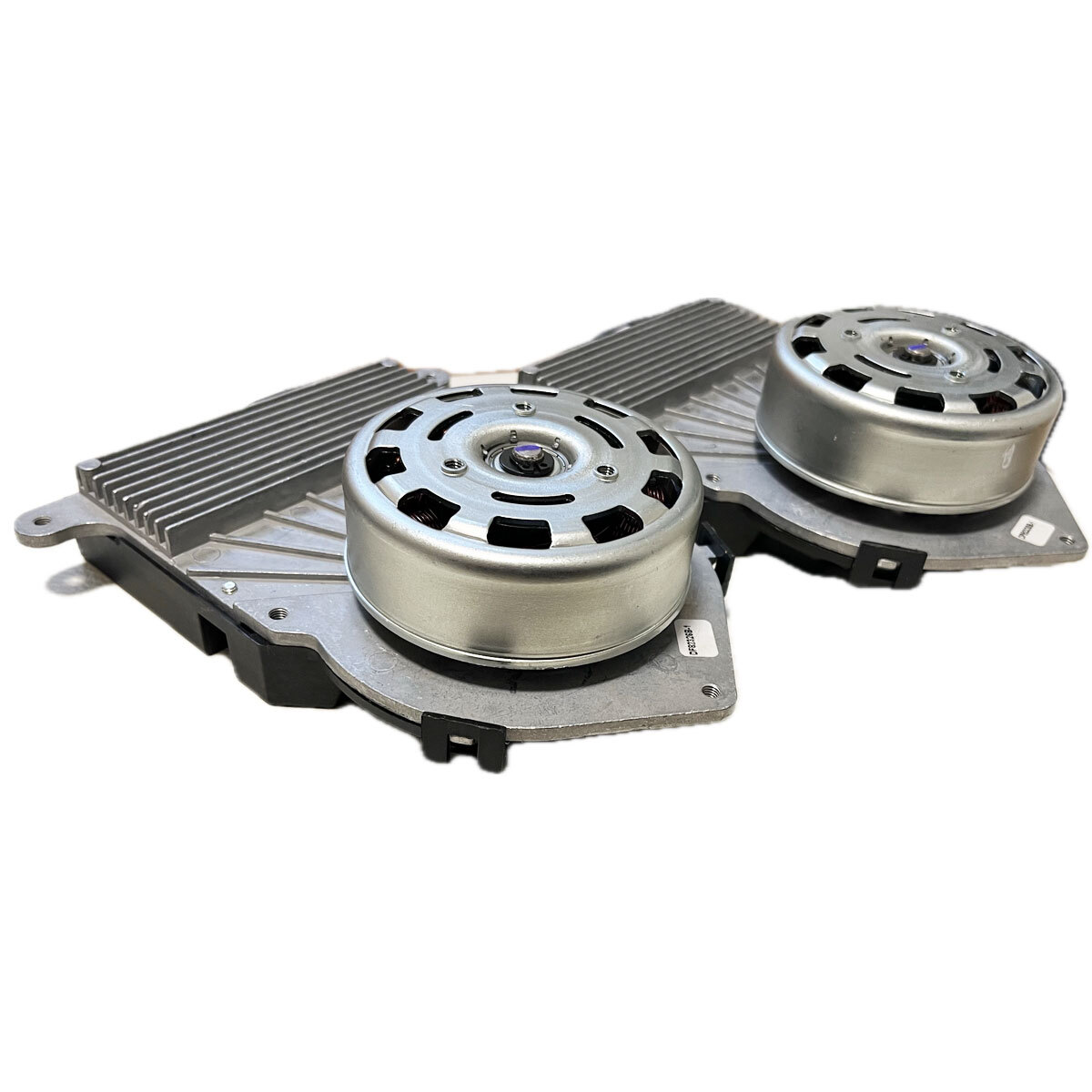【未使用】翌日着 保証付き FM63X2 電動 ファンモーター 200系 ハイエース レジアスエース KDH201K KDH201V 左右 2 ...