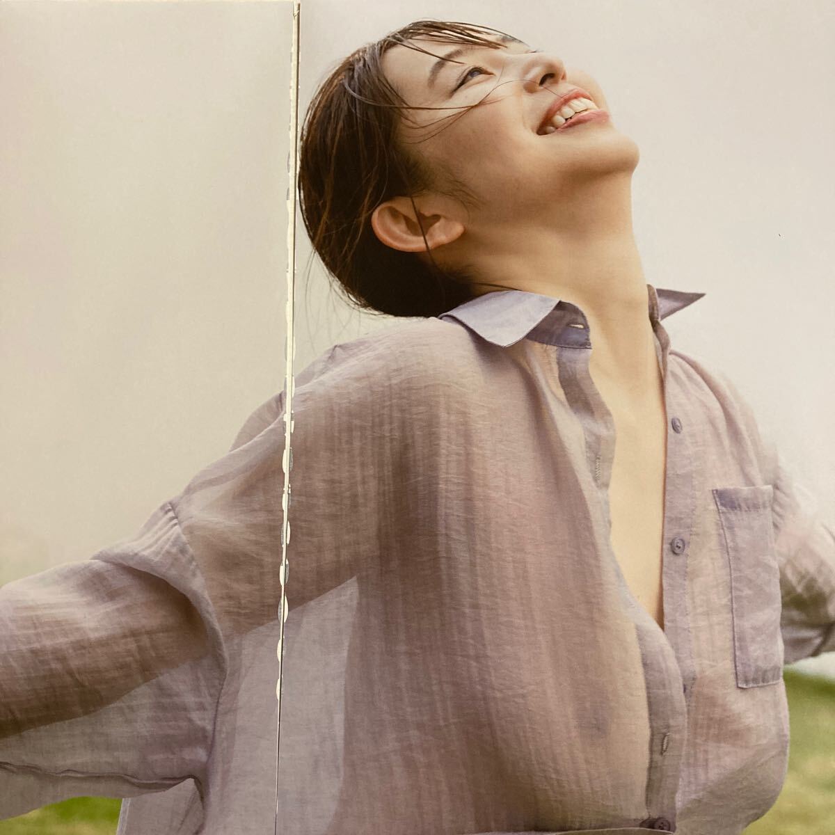 【未使用に近い】塩地美澄 150μ厚手ラミネート加工 6ページ 写真集Relieved グラビア 切り抜き まとめて発送承ります。チク透けの落札情報詳細 - Yahoo!オークション落札価格 ...