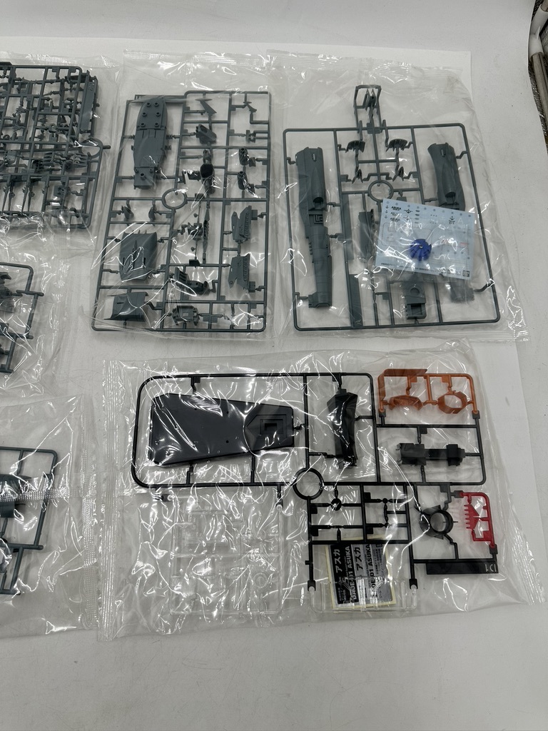 【未使用】H1194 未組み立て 宇宙戦艦ヤマト 1/1000 地球防衛軍ドレッドノート改級補給母艦 アスカ プラモデル ヤマト BANDAI ...