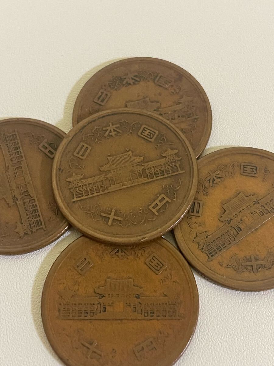 【全体的に状態が悪い】ギザ10 ギザ十 硬貨 10円玉 昭和26年 27年 28年 29年 30年 32年 33年 219枚の落札情報詳細 - Yahoo!オークション落札価格検索 オークフリー