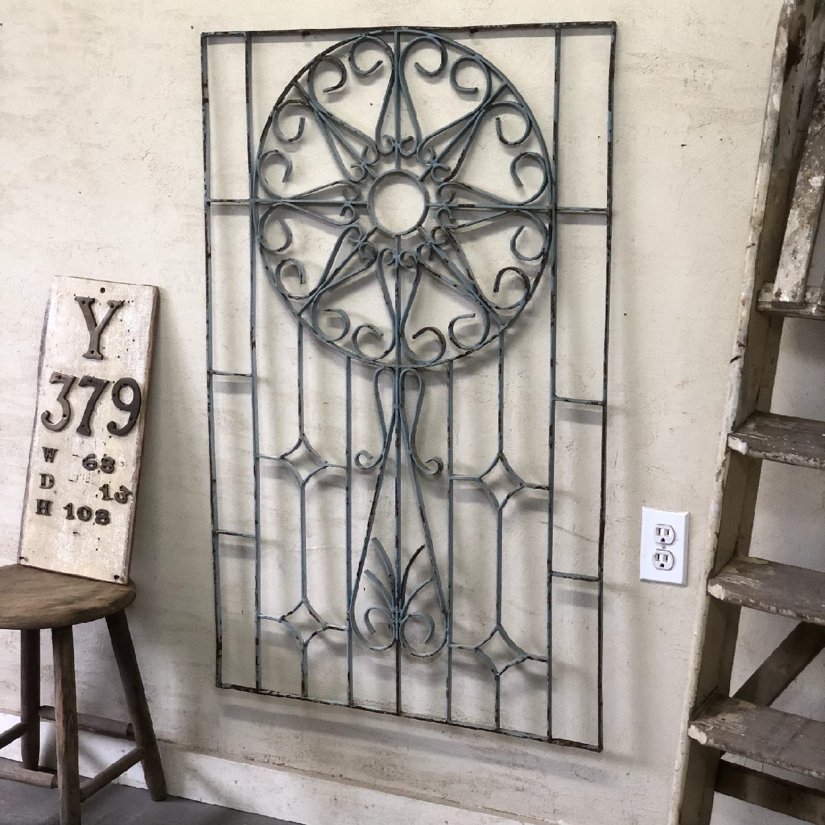 【傷や汚れあり】Y-379 W68×H108 大型アンティーク アイアン フェンス 鉄格子 間仕切り ケージ 外構 ガーデニング トレリス 窓防犯 柵 stkの落札情報詳細 - Yahoo ...