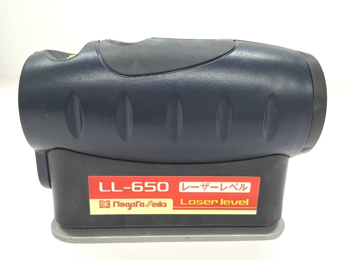 【10067082】★良品・動作確認済み★新潟精機 SK レーザーレベル LL-650 取り付けベース2種類 収納ケース 取説付 水平 水準 ...
