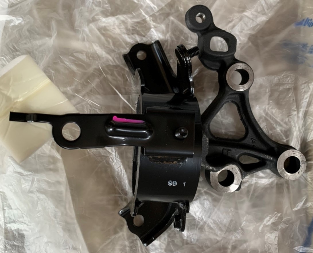 【新品】新品 ダイハツ エンジンマウンティングインシュレータ LH ミラ・ミラココア 12306-B2035の落札情報詳細 - ヤフオク落札価格検索 オークフリー