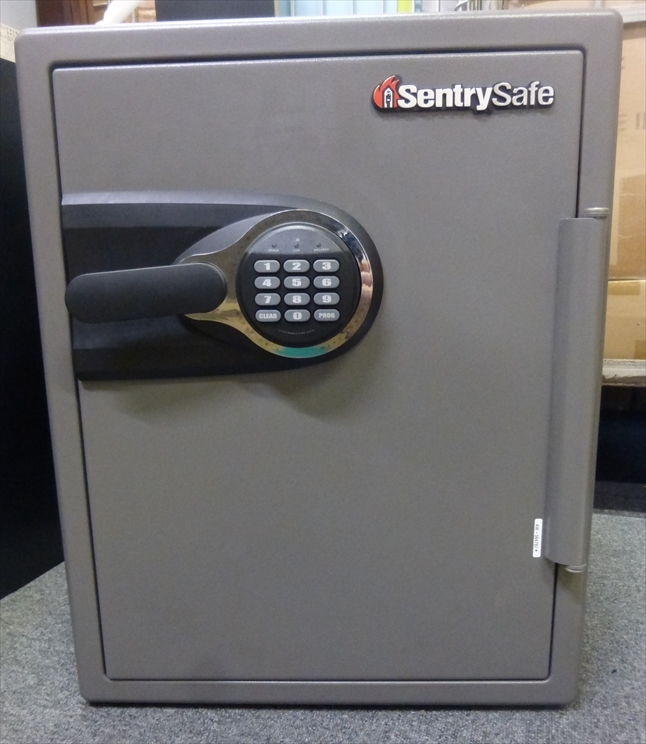 セントリー/SentrySafe テンキー式 56.6L 1時間 耐火金庫/ファイヤーセーフ MS5632の落札情報詳細 - ヤフオク落札価格検索 オークフリー