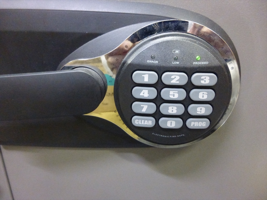 セントリー/SentrySafe テンキー式 56.6L 1時間 耐火金庫/ファイヤーセーフ MS5632の落札情報詳細 - ヤフオク落札価格検索 オークフリー