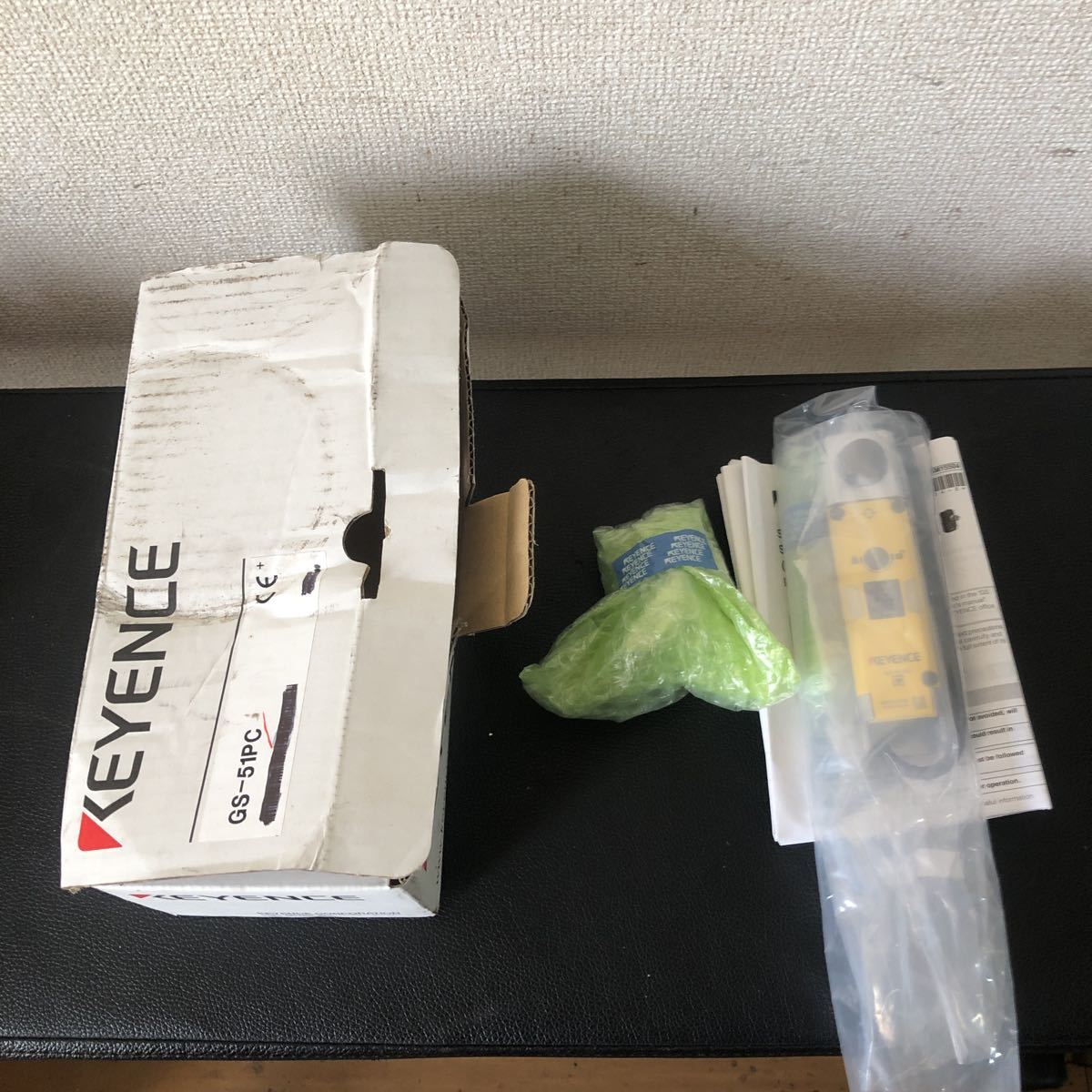 【新品】KEYENCE キーエンス GS-51P5 セーフティドアセンサ GS シリーズ スプリングロック ケーブル引出しタイプ 5m 標準 ...